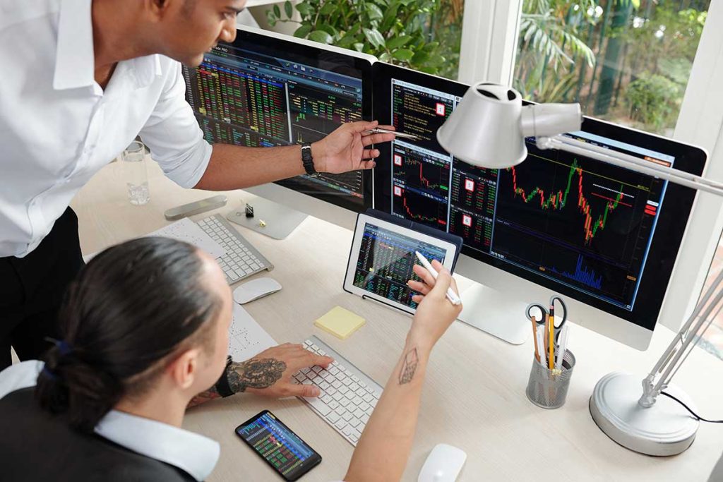 Dominar el arte del trading con herramientas expertas